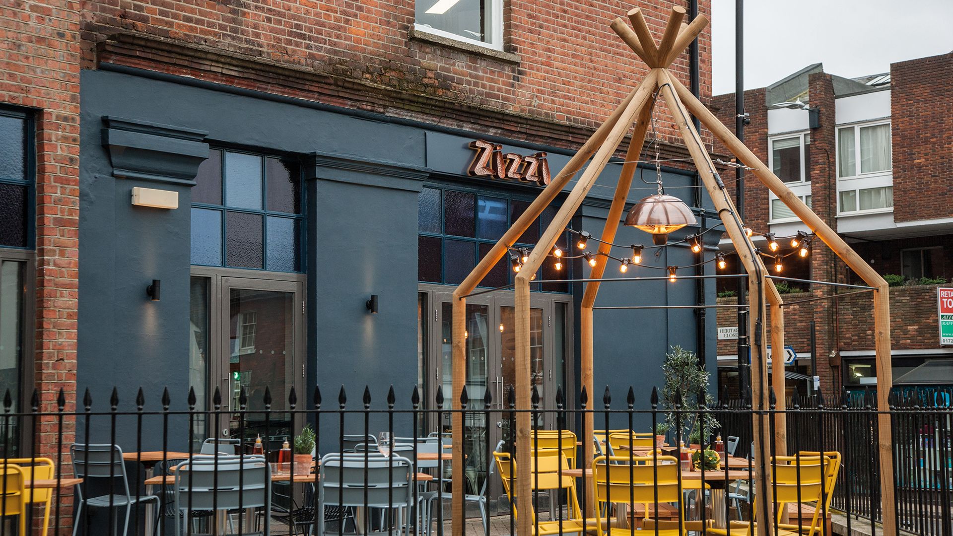 Zizzi Italian Restaurants St Albans | High Street