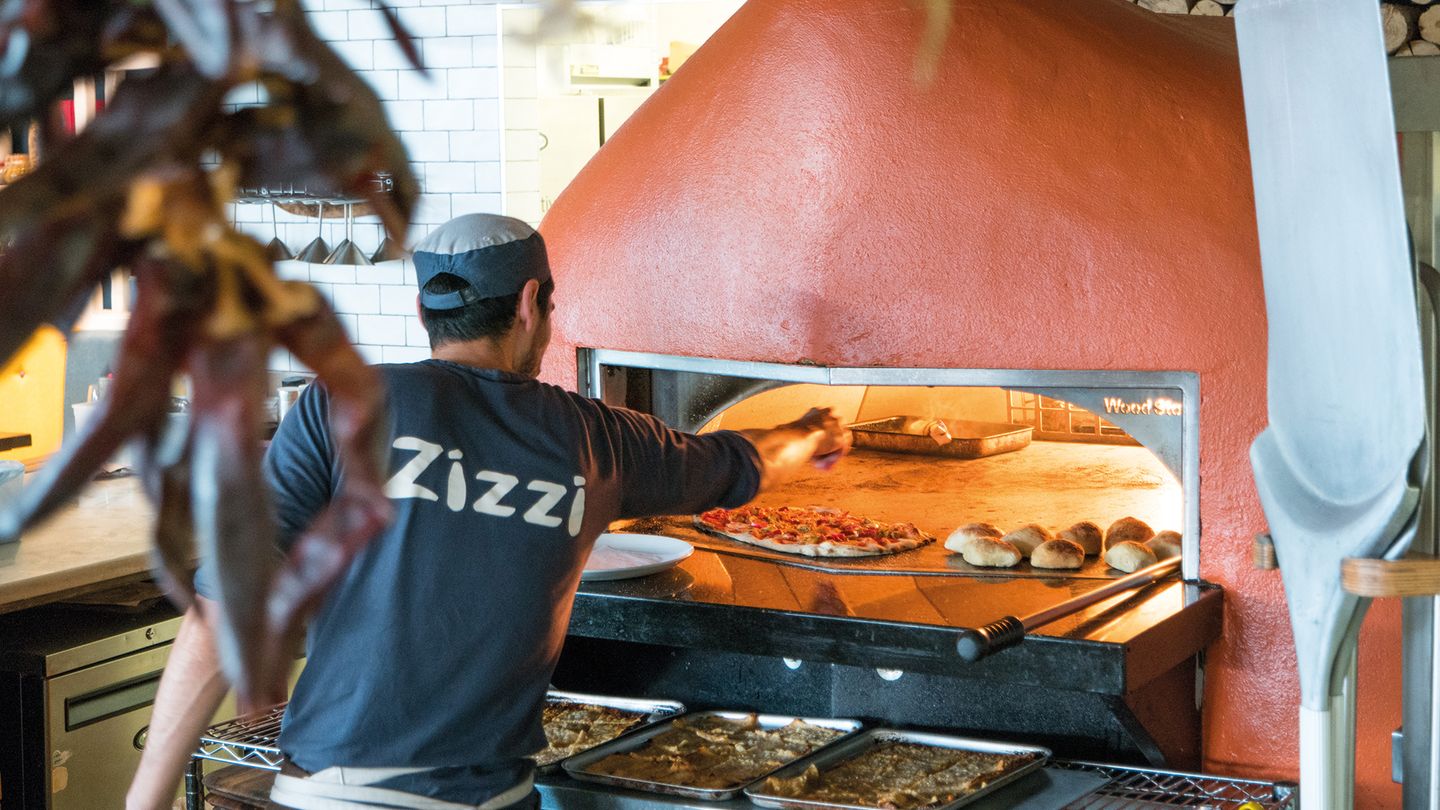 Zizzi Italian Restaurants Wembley | London Designer Outlet