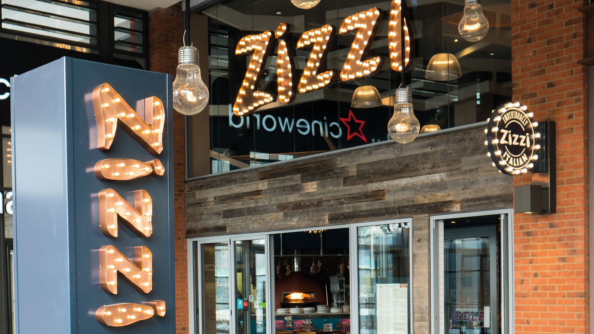 Zizzi Italian Restaurants Wembley | London Designer Outlet